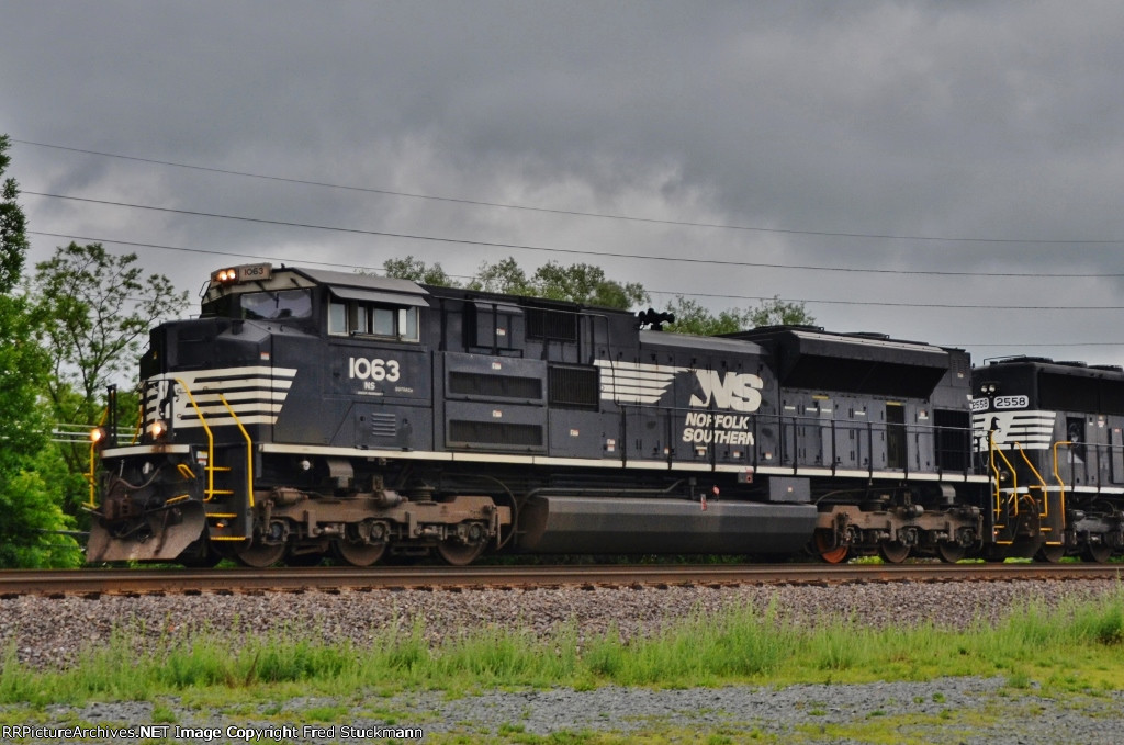 NS 1063